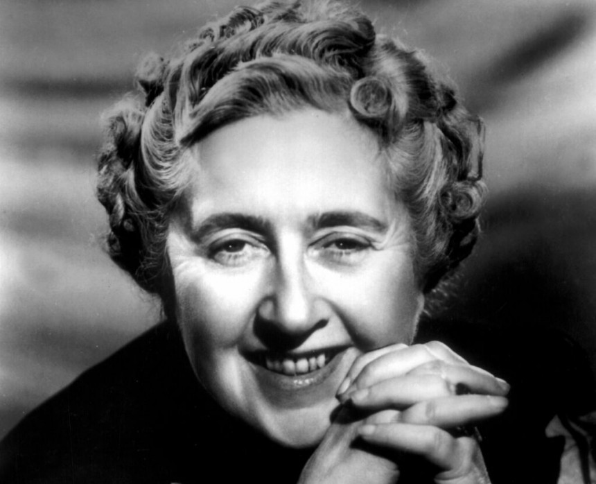 Agata Kristi - Detektīvu karaliene - nra.lv
