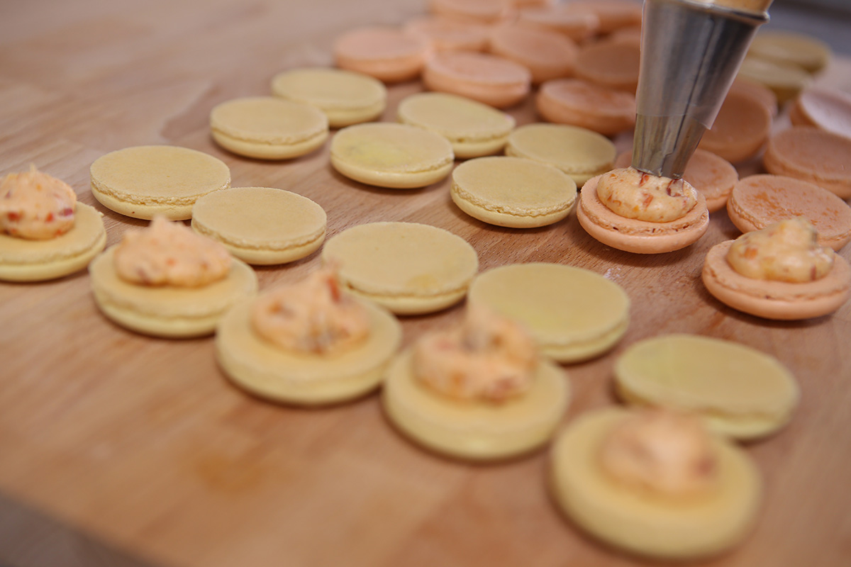 Kūku meistares recepte - krāsainie macaroni - nra.lv