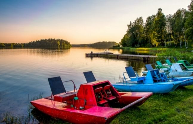 Atgūsti mieru - TOP 8 atpūtas vietas pie Latvijas skaistajiem ezeriem ...