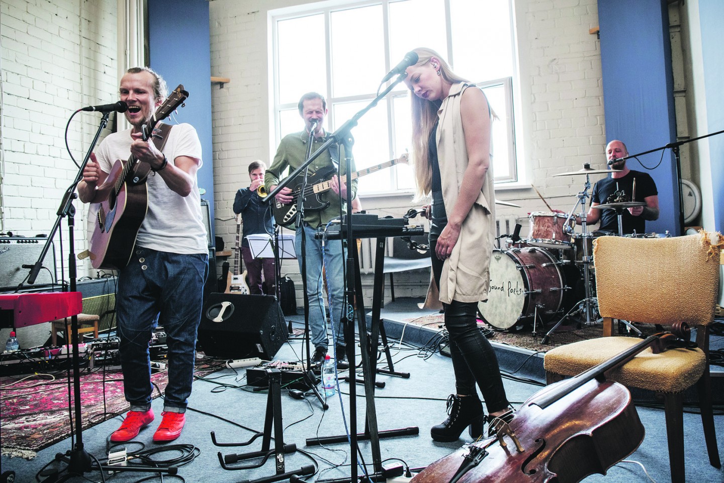 Grupai "The Sound Poets" trešais studijas albums "Trīs" - nra.lv