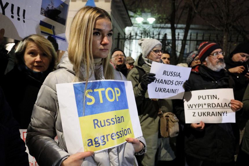 Eksperts: Krievija cenšas pārņemt Azovas jūru, radot Ukrainai ...