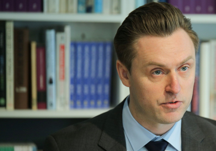 Noslepkavotā Bunkus brālis velk dīvainas paralēles - nra.lv