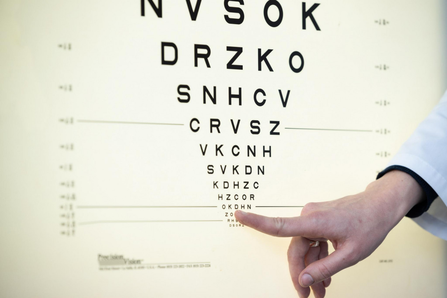 12 soļi, kā notiek redzes pārbaude - nra.lv