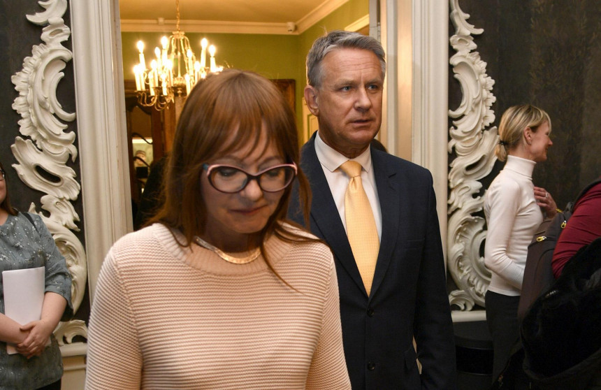 VAKARA ZIŅAS. Kultūras ministra sievas eksperiments - nra.lv