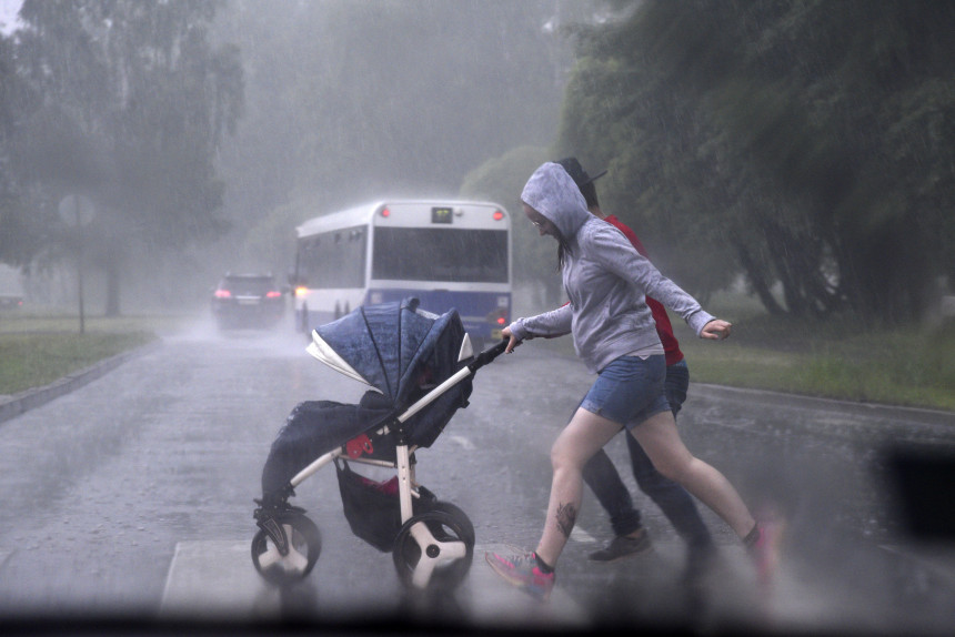 Sestdiena būs vienīgā saulainā diena Latvijā; nākamnedēļ atgriezīsies ...