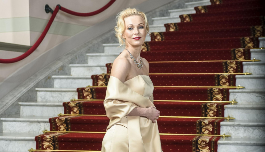 VAKARA ZIŅAS. Līga Zeļģe skumst un atvadās no Lupes - nra.lv