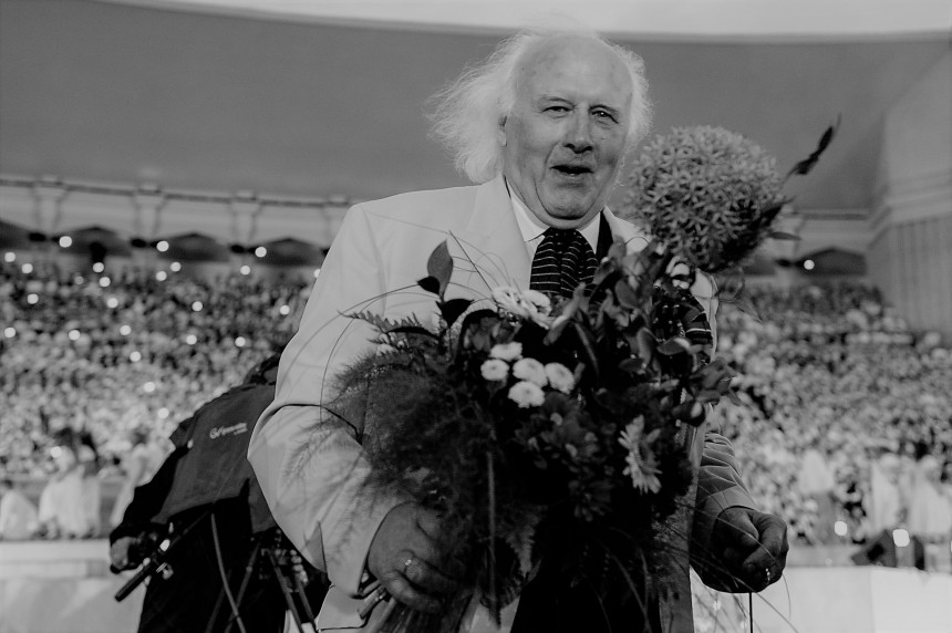 Mūžībā devusies Latvijas kormūzikas leģenda - diriģents Edgars ...