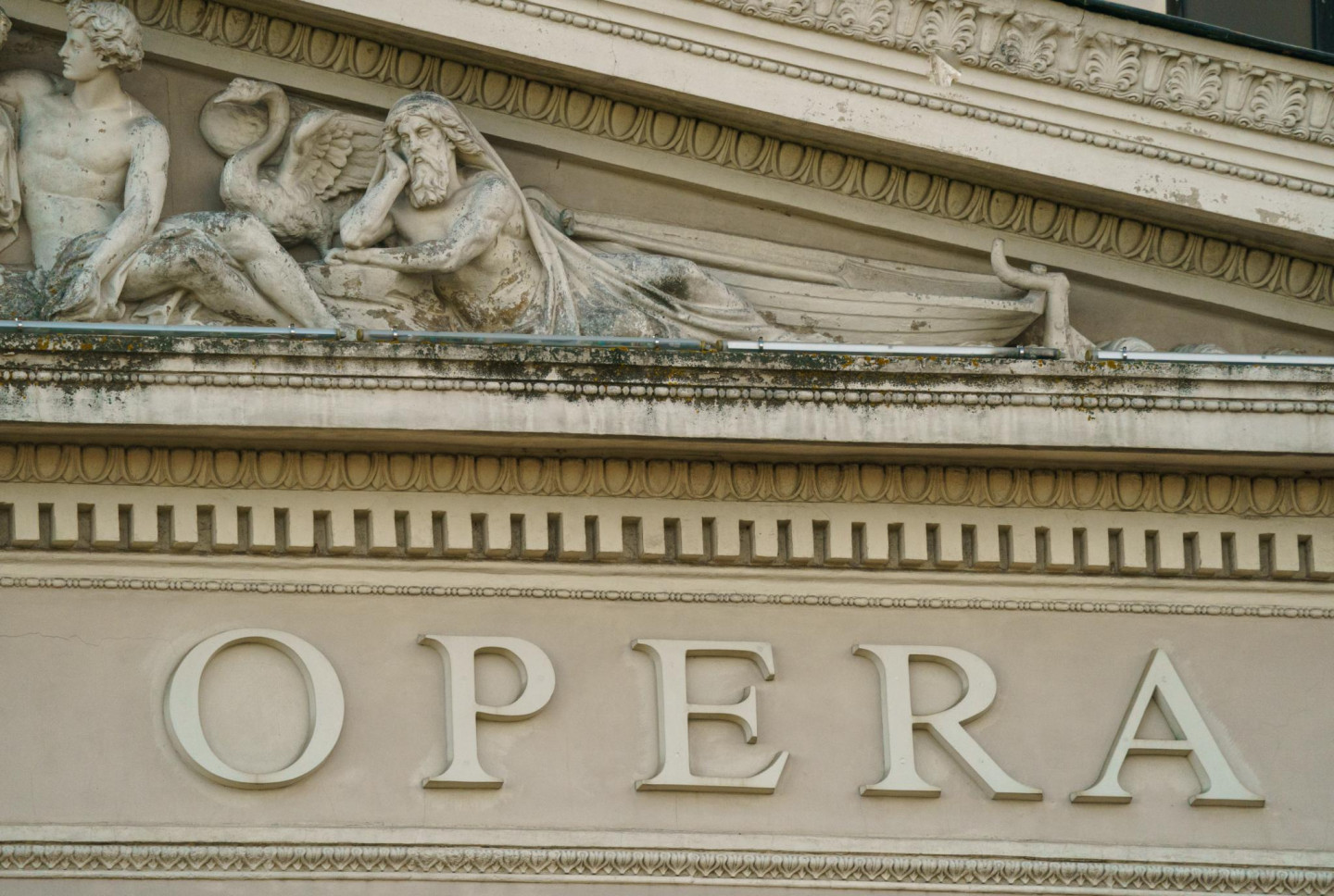 Nacionālais teātris un LNOB tuvākajos gados nemaksās dividendes no ...