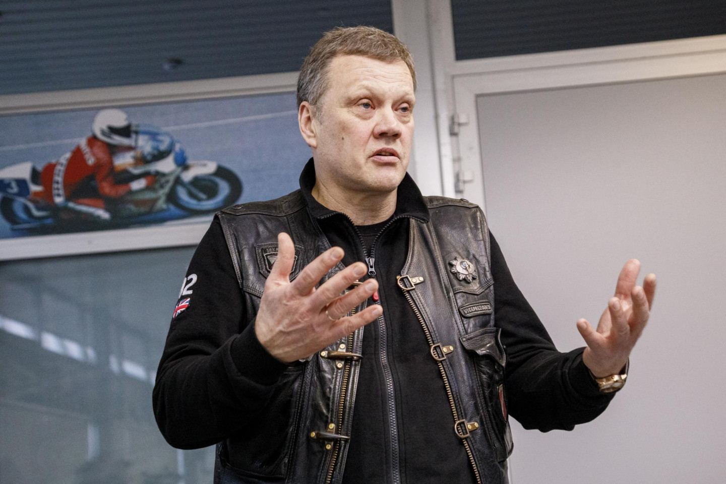 Blodons skarbi izsakās par atzinumiem atbrīvošanai no valodas prasmes ...