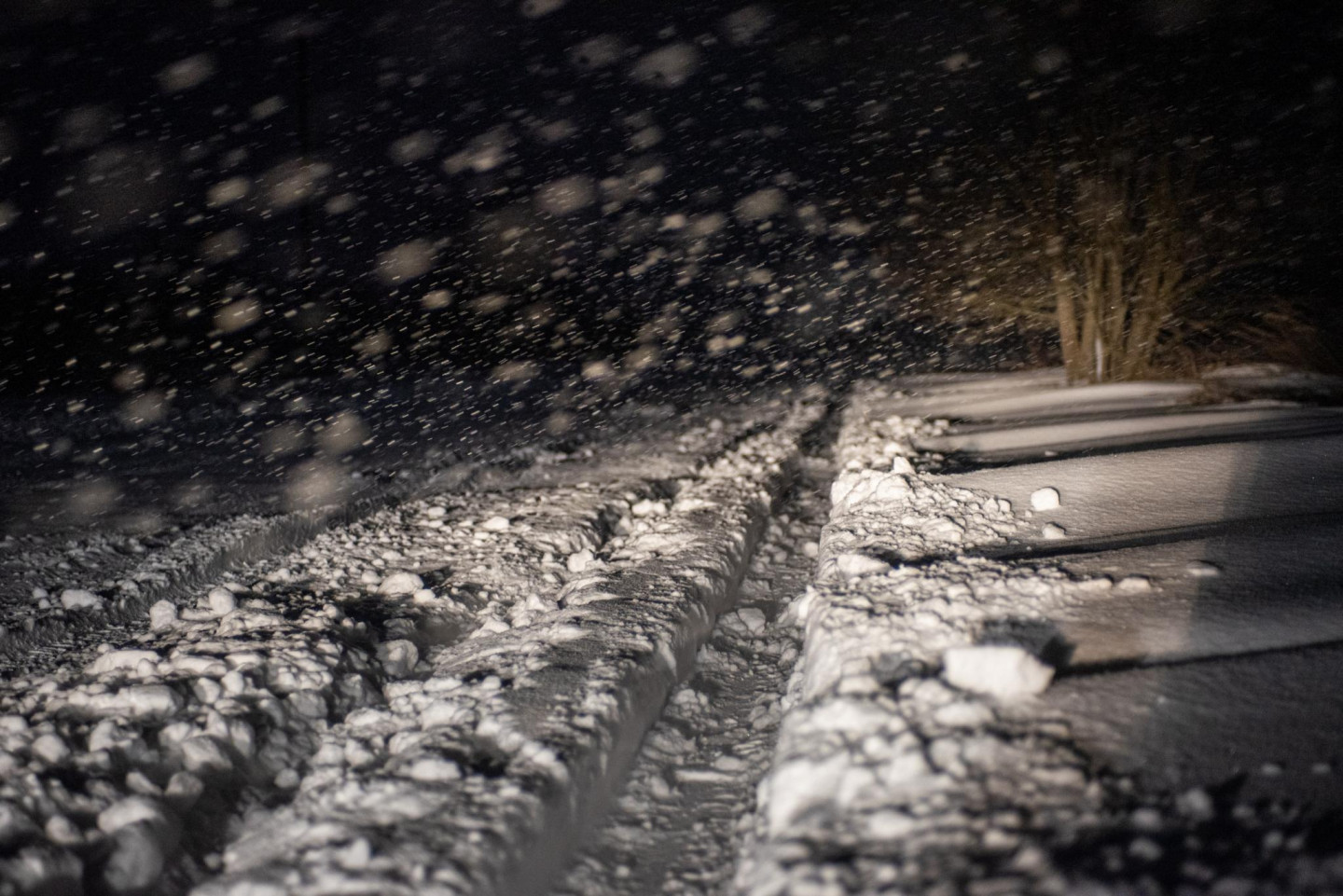 Sinoptiķi Ventspilī sola spēcīgas vēja brāzmas un sniega puteni - nra.lv