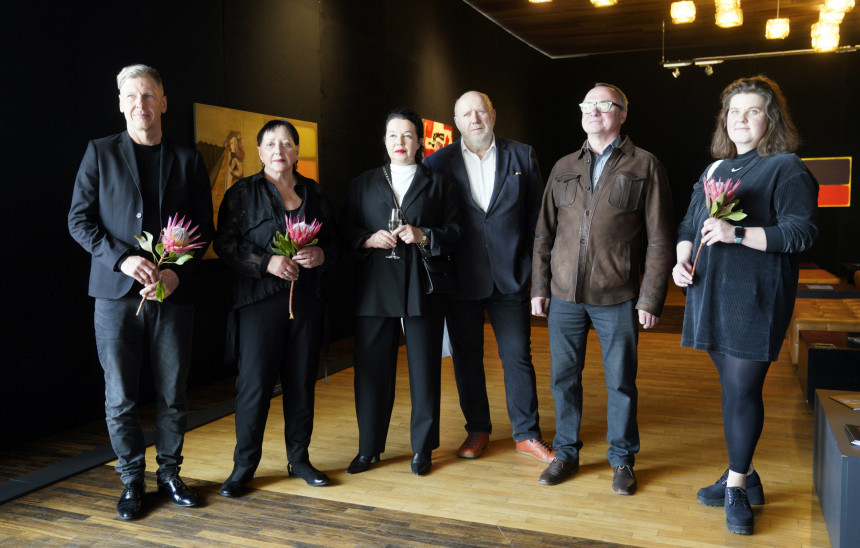 Rotko mākslas darbu atdarinājumi Dailes teātrī - nra.lv