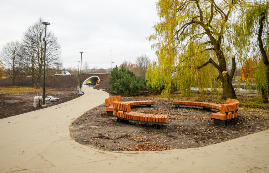 Uzvaras parks Rīgā pārvērsts līdz nepazīšanai un gatavs uzņemt ...