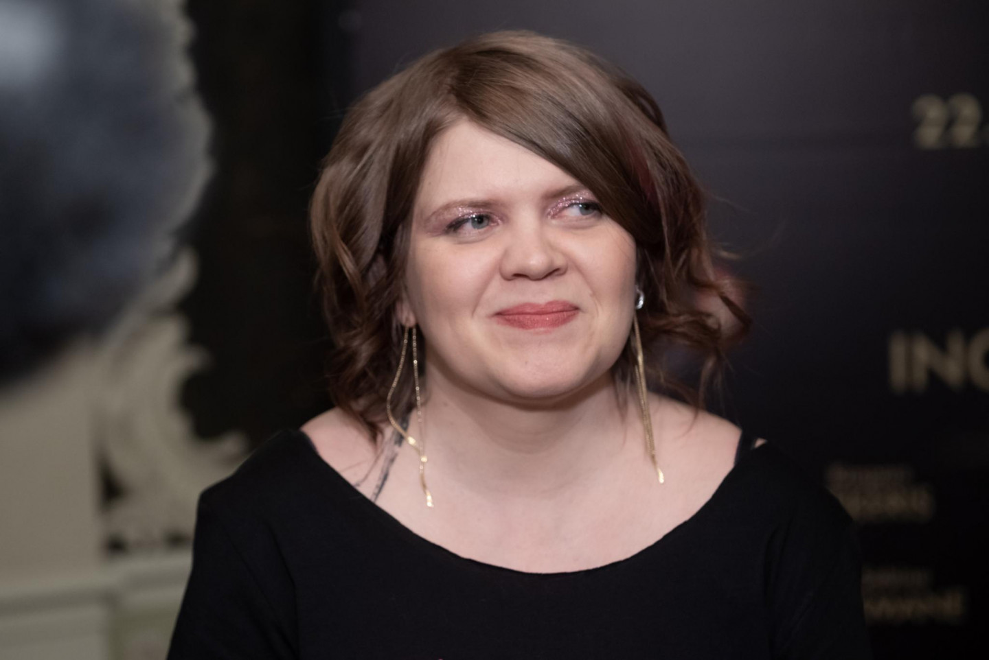 Režisore Liene Linde prezentē savu pirmo pilnmetrāžas spēlfilmu "Melnais samts" - nra.lv