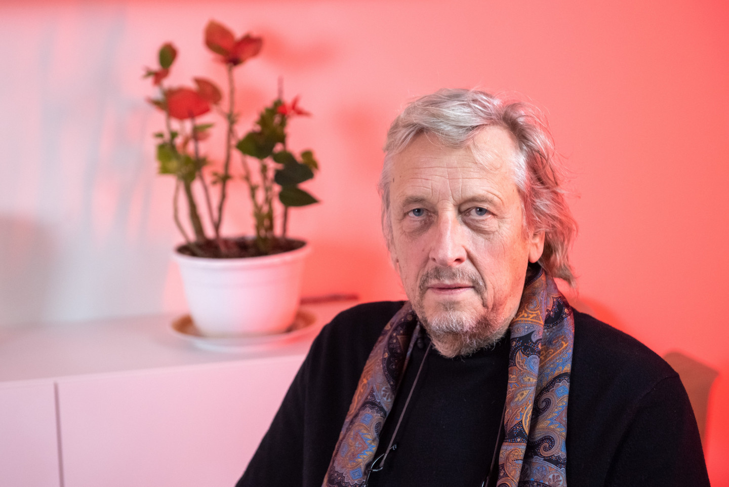 Zigmars Liepiņš: Mūsdienās nav Lāčplēša, ir tikai meitas, kas pieiet ...