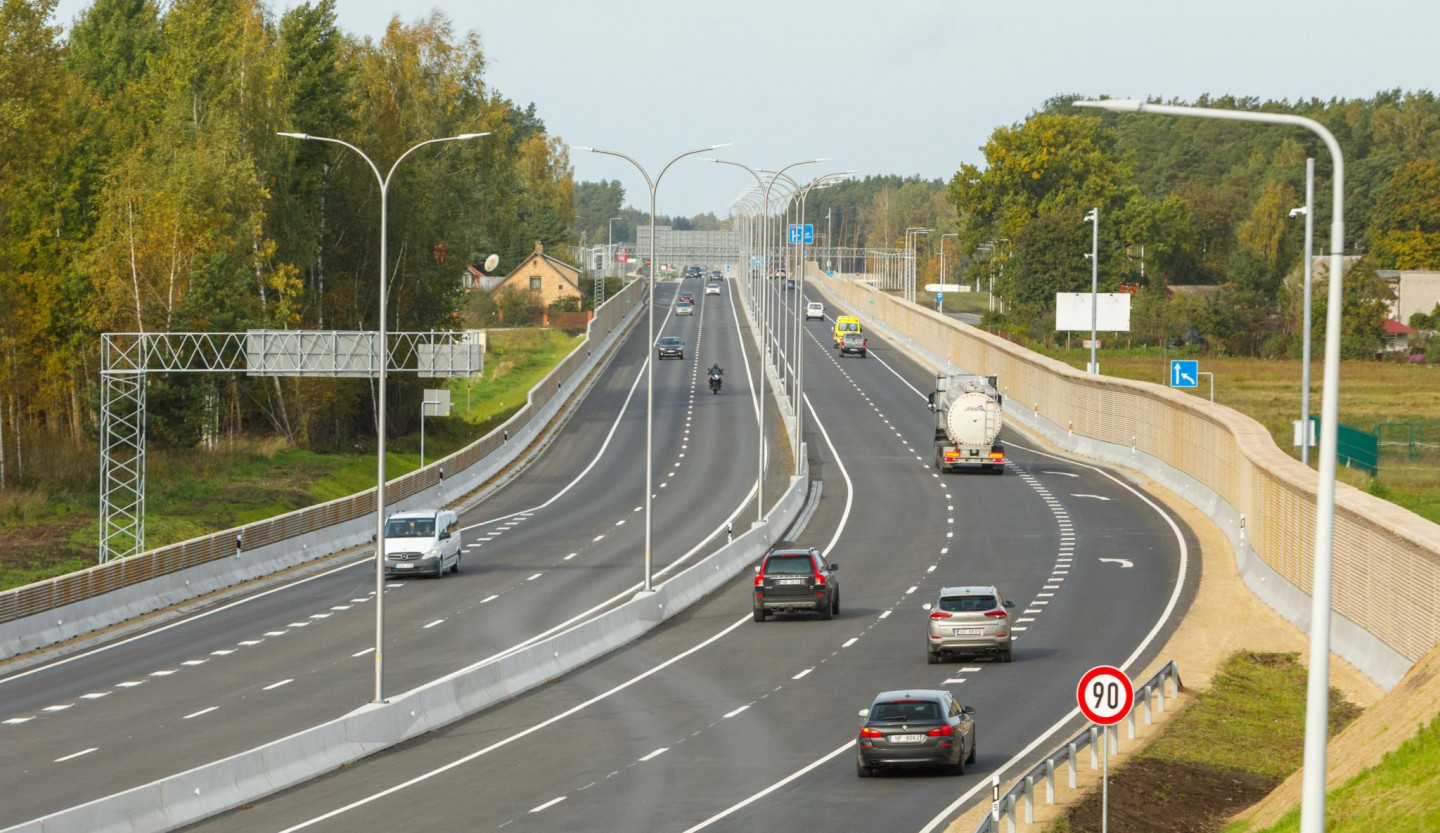 Sabiedriskajā transportā starp Rīgu un Bausku būs japavada mazāk laika ...
