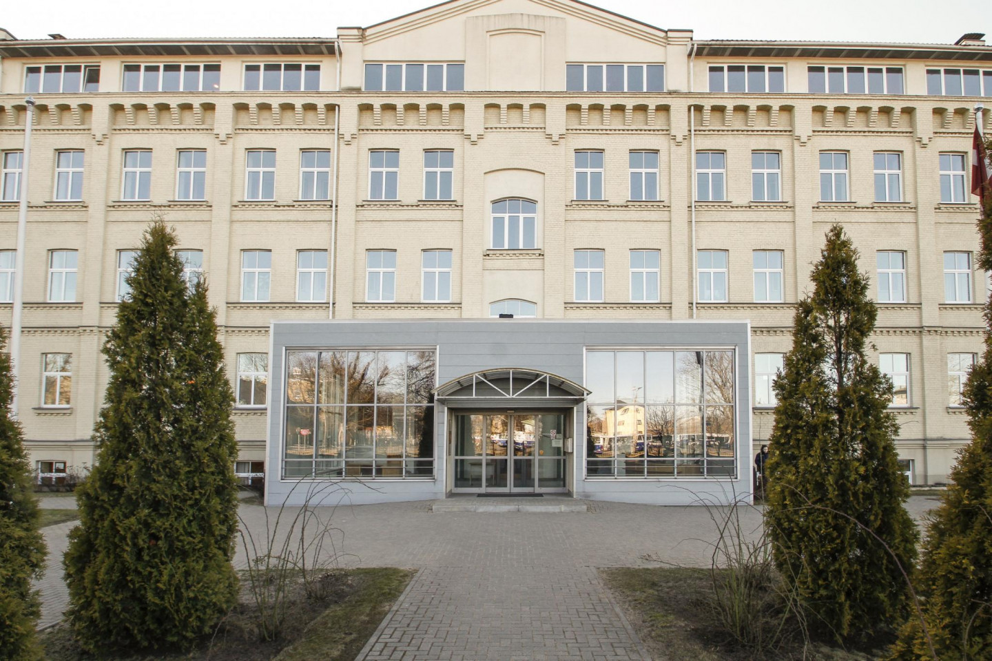 Vai Latvijas iedzīvotāji uzticas tiesu sistēmai? - nra.lv