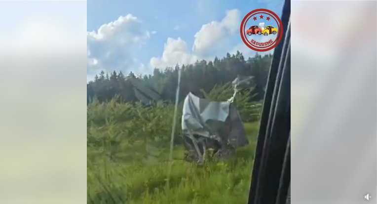 VIDEO. Traģiska avārija Tukuma novadā: auto ietriecas kokā, ir ...