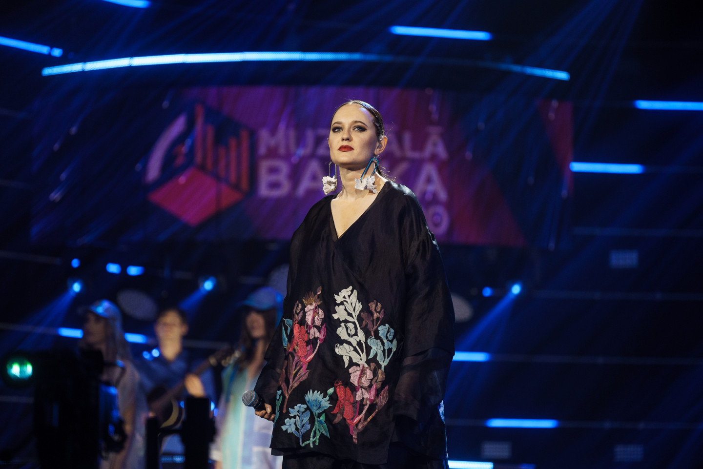 Rakovska pakļūst zem "Muzikālās bankas" "šlāgerlieguma" - nra.lv