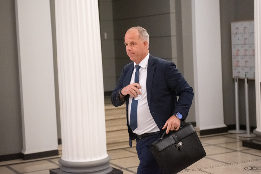 Rimants Ziedonis asi izsakās par Martinu Gausu - nra.lv