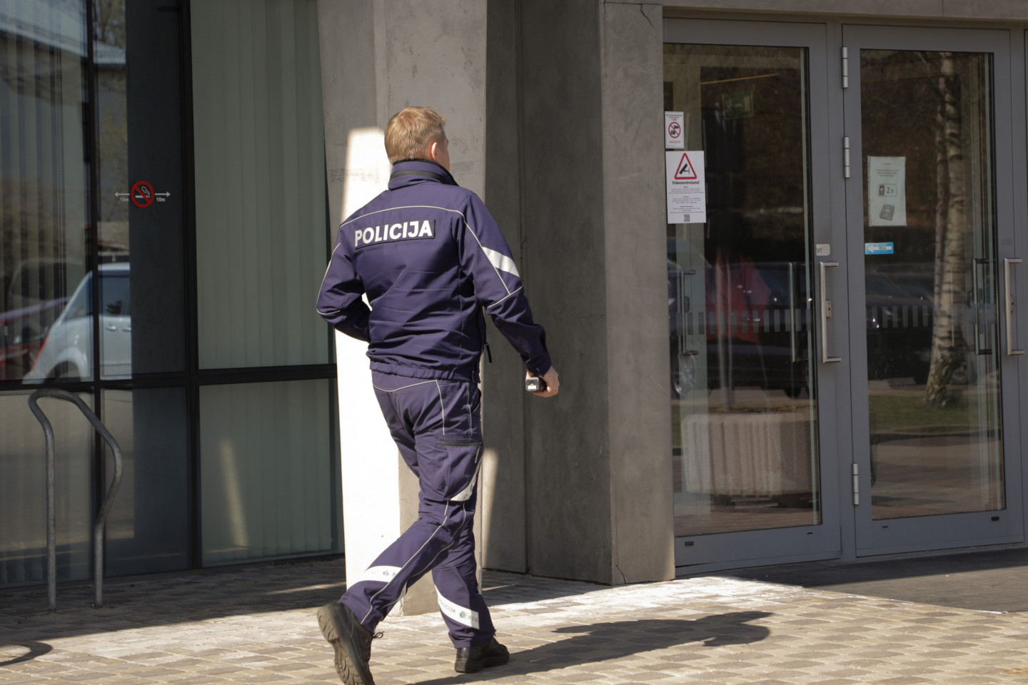 Policists nodarījis smagus miesas bojājumus skrejriteņa vadītājam - nra.lv