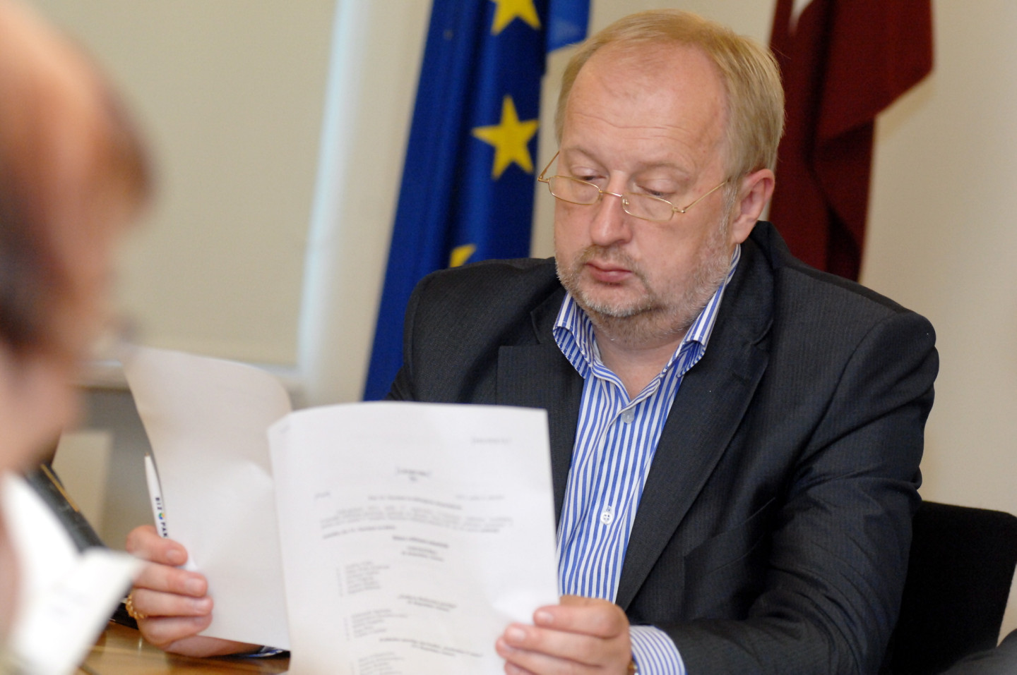 No amata atbrīvots iepriekš atstādinātais Rēzeknes pašvaldības ...