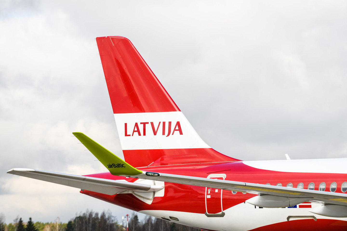 Daļa "airBaltic" flotes pieder Kaimanu ofšoriem? - nra.lv