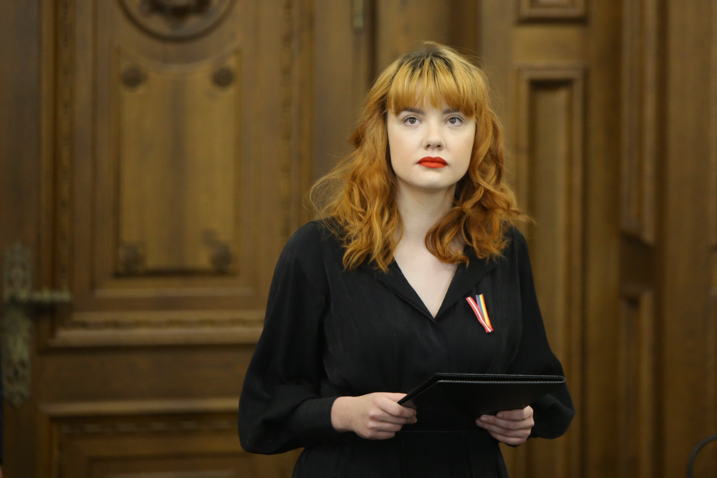 Deputāte Levrence deklarējusi vienu sev piederošu dzīvokli - nra.lv