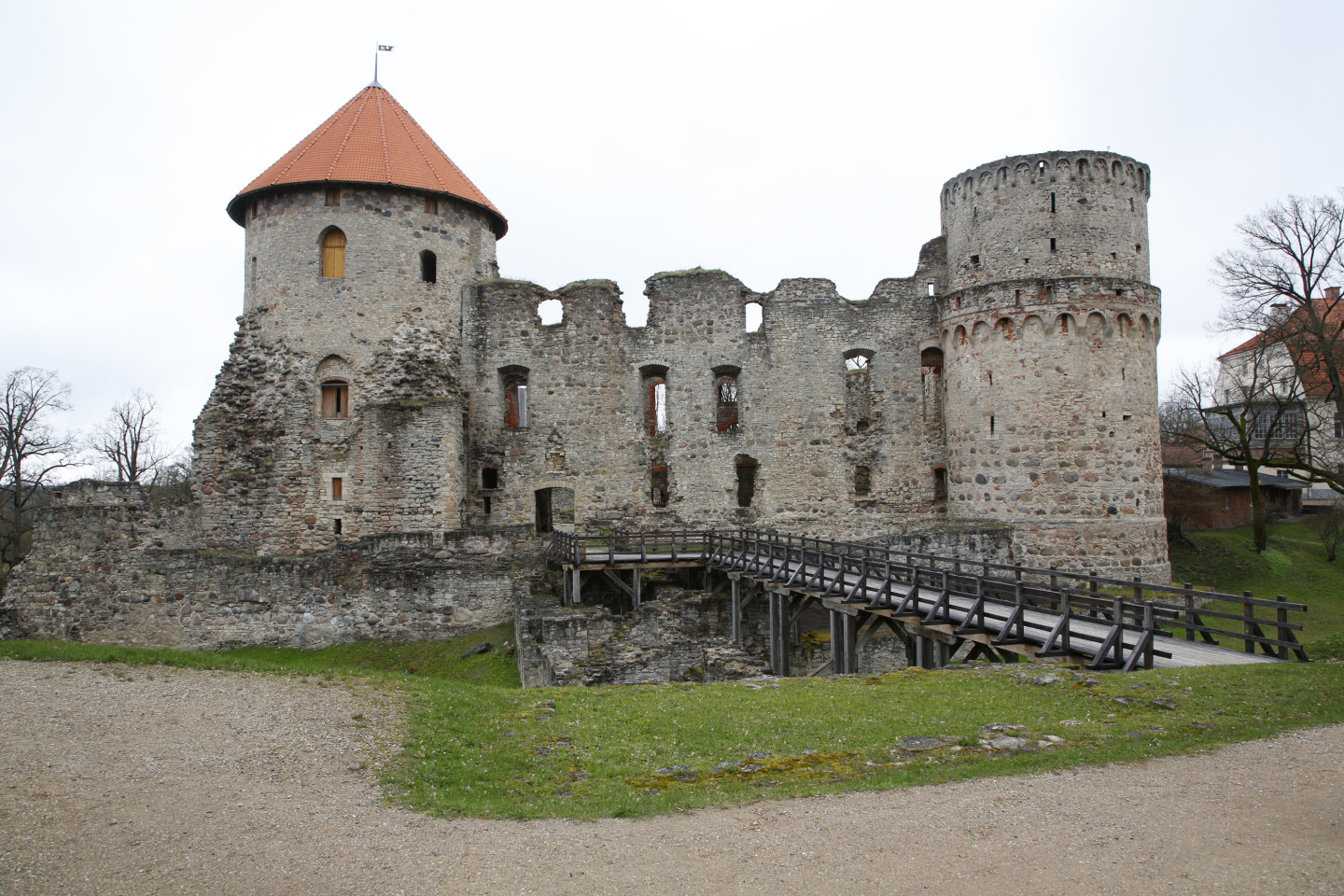 Restaurētais Cēsu pils ziemeļu tornis pieejams tūristiem - nra.lv