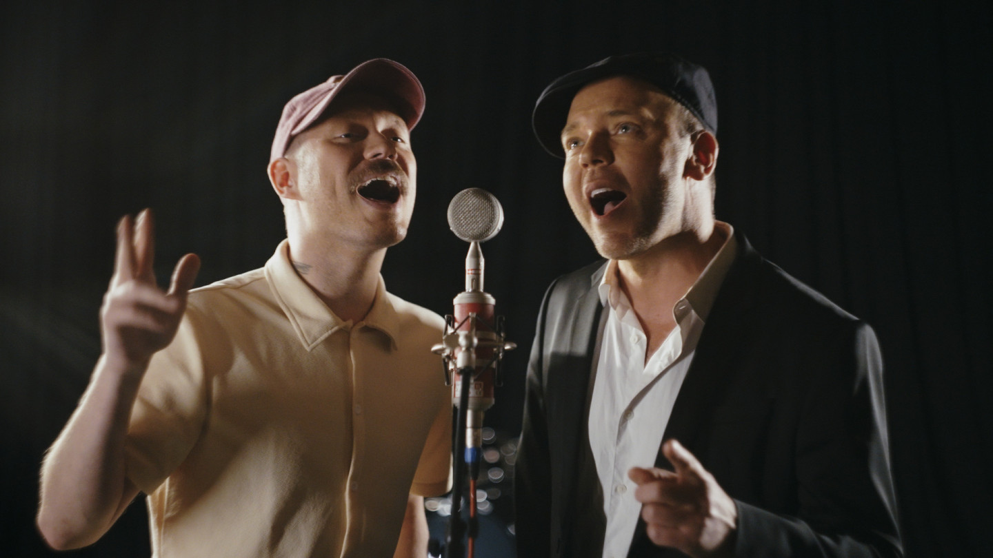 Lauris Reiniks ar Ralfu Eilandu radījuši “Dod pieci!” himnu - nra.lv