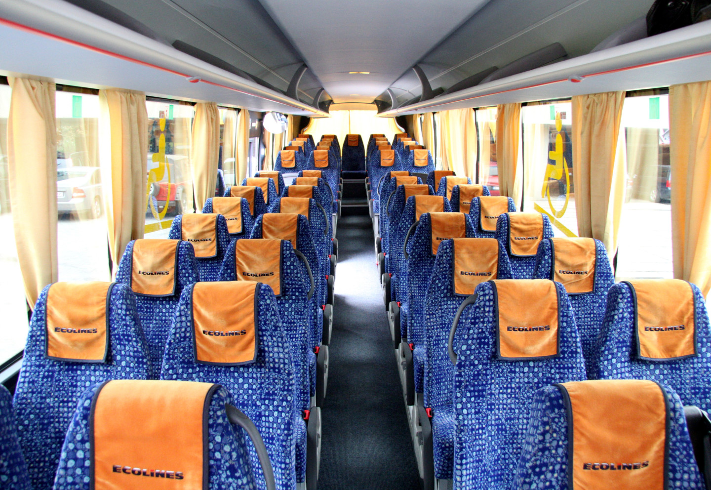 Igaunijā avarējis "Ecolines" autobuss - nra.lv