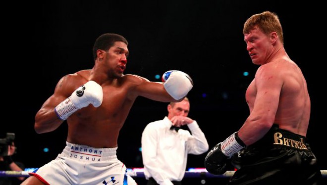 BOKSS: Džošua nokautē Povetkinu un nosargā čempiona jostas - Video - nra.lv